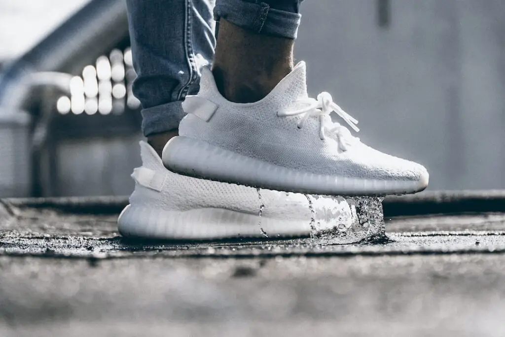 15 Must-Have Running Shoe Brands for 2024: Step into Style with Shoe ...